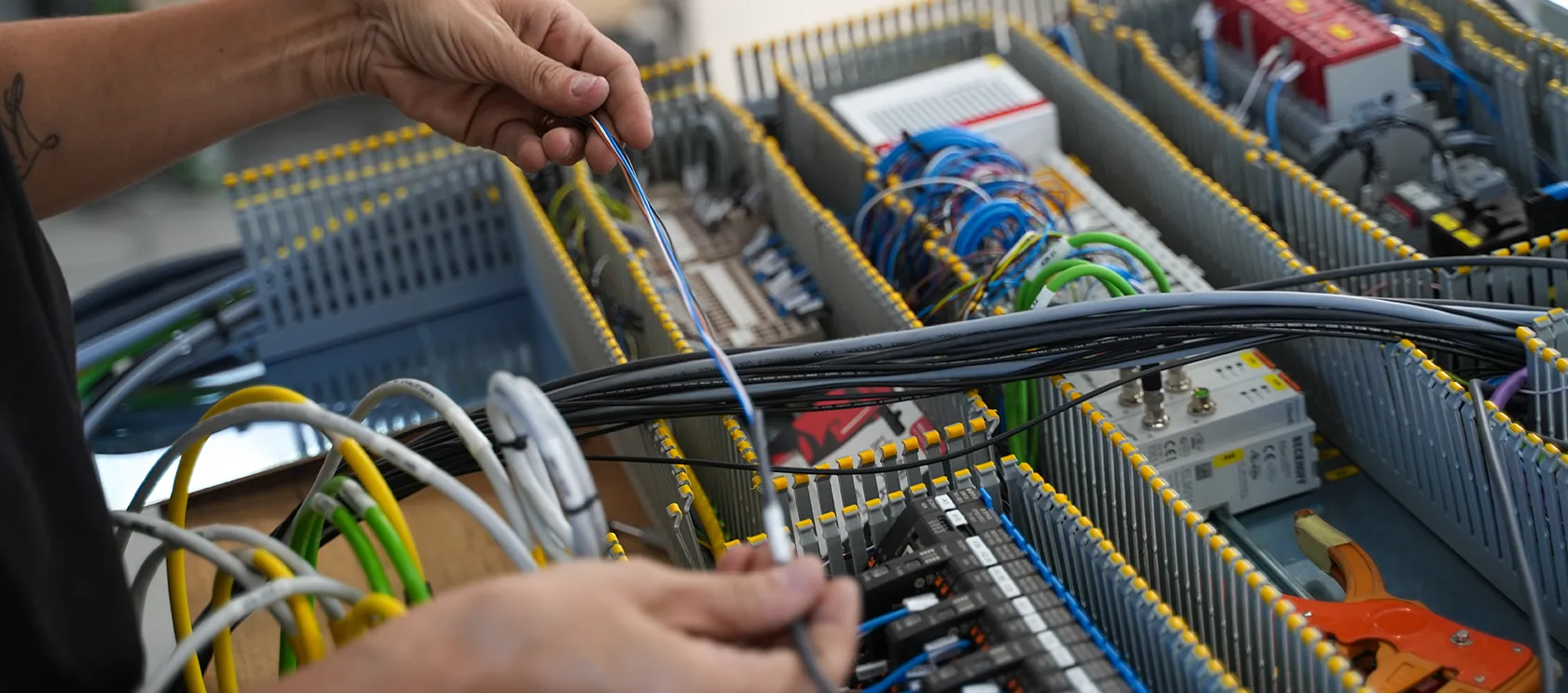 Electrical Switchboard and Machine Edge Fabrication - Infomotion